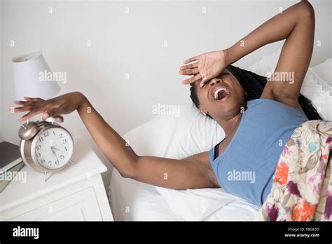 Girl Wake Up Alarm