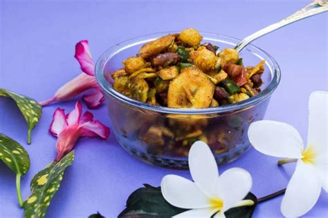 Farali bhel Stock Photos, Royalty Free Farali bhel Images | Depositphotos