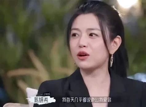 陈晓陈妍希疑似婚变冷战，女方连续数月秀婚戒，陈晓冷淡拒戴婚戒陈晓婚戒陈妍希新浪新闻