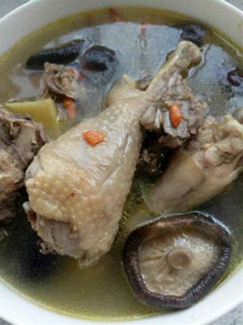 香菇放入鸡汤的顺序—炖鸡汤三放三不放 美食视频 华网