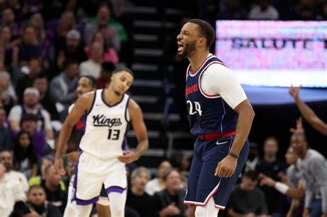 Nba Norman Powell Clippers Hold Off Kings