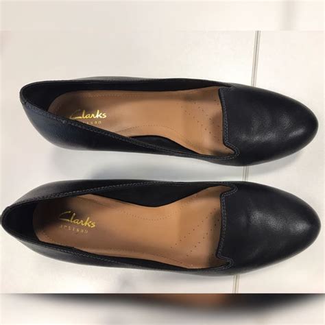 Clarks Woman Shoes, Women's Fashion, Footwear, Loafers on Carousell
