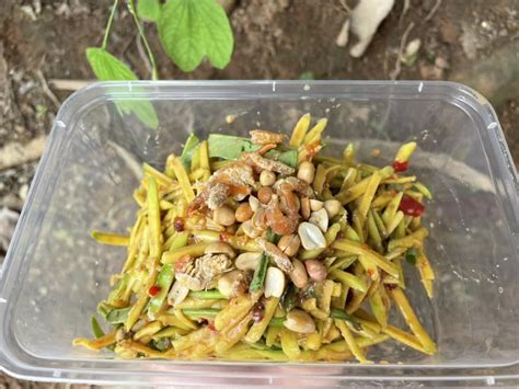 ရွှေနမ္မတူအထောင်းနှင့် ရွှေနမ္မတူအထောင်းနှင့်အအေးမျိုးစုံ