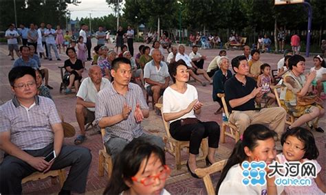 舞阳县百姓宣讲直通车进基层巡演拉开帷幕 倍受群众欢迎 凤凰网