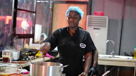 Hilda Baci Nigerian Chef Cooks For 100 Hours In Guinness World Record