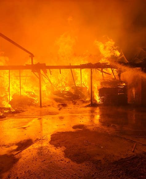 Rusia a avut nevoie de cinci zile ca să stingă incendiul la uzina