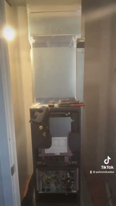 კონდენციონერის მონტაჟი რაც მაგრები ვართ ქართველები ვართ😁😁 Youtube