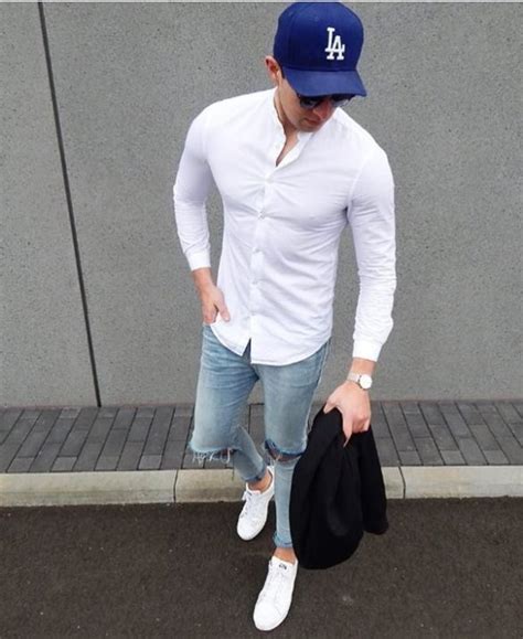 42 Best Blue Jeans With White Shirt Outfits For Men