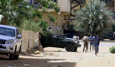 السودان ارتفاع ضحايا الاشتباكات إلى 56 قتيلاً مدنيّاً وعشرات القتلى