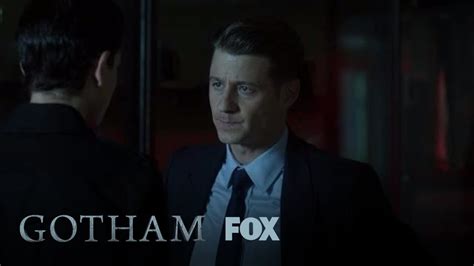 Detective Gordon Looks For Answers About The Knife Season 4 Ep 4