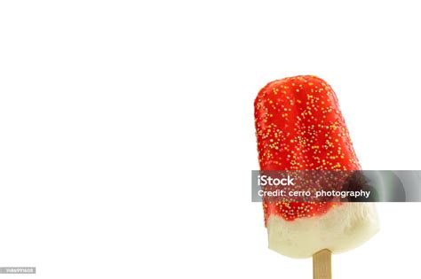 흰색 배경에 분리된 과일 달콤한 아이스 캔디 여름 디저트 아이스크림 아이스 사탕 다채로운 사탕 Popsicle Stick에 대한 스톡 사진 및 기타 이미지 Istock
