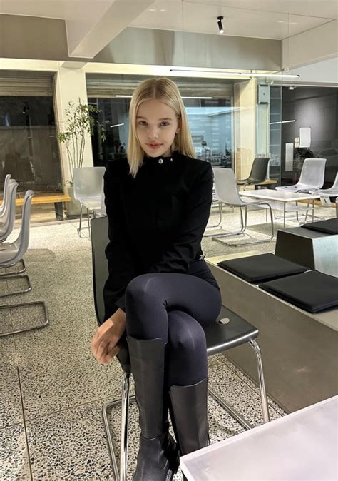 Elle Hyland Ig Ellehyland Elle Hyland Platinum Hair The Cutie