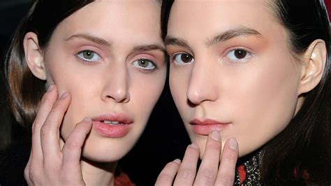 How To Hide A Red Pimple With Makeup Saubhaya Makeup