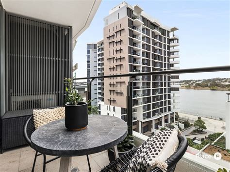 5070735 Harbour Road Hamilton Qld 4007 Property Details