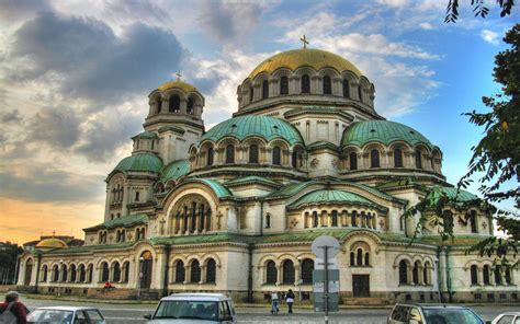 Download Bulgaria Sofia Cathedral Wallpaper