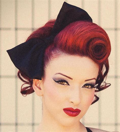 20 Elegant Vintage Updos