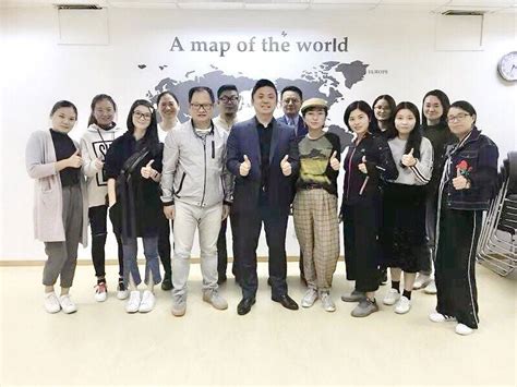 迈迪品牌中国行丨尚晓鸣老师受交大时尚产业总裁班邀请授课迈迪品牌咨询品牌定位3W3W品牌战略规划
