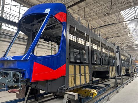 Transport public modernizat 9 tramvaie noi și 30 de autobuze electrice