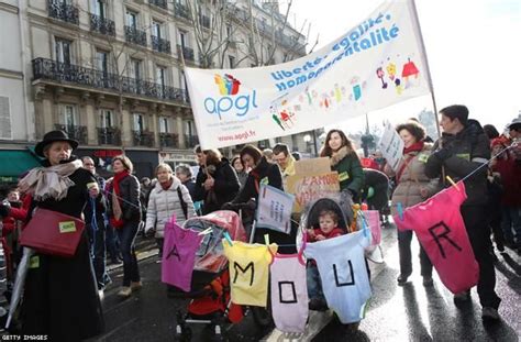 Photos Huge Pro Marriage Demonstrations In France