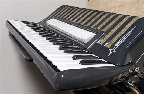 Dallape Maestro Accordion Sn 30030