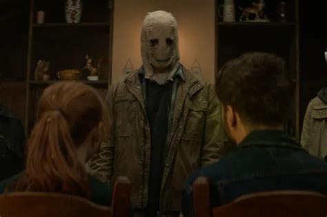 The Intruders film horror cu Madelaine Petsch și Froy Gutierrez