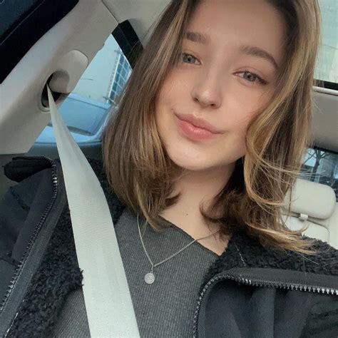 Selfie Girl