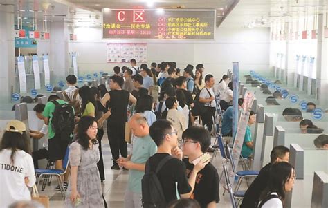 招聘现场 中共江苏省委新闻网
