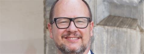 Prezydent Gdańska nie żyje Paweł Adamowicz zmarł w wyniku ataku nożownika PILNE