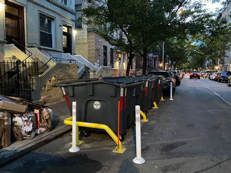 First Trash Of History City Starts Containerized Garbage Collection In