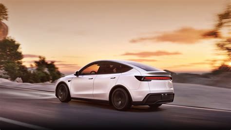 買不到 Cybertruck 沒關係？tesla 改款 Model Y 衝破 240 萬你可以嗎？