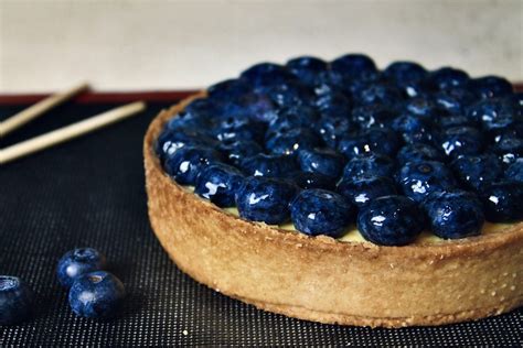Crostata Con Crema E Mirtilli Un Connubio Di Gusti E Colori