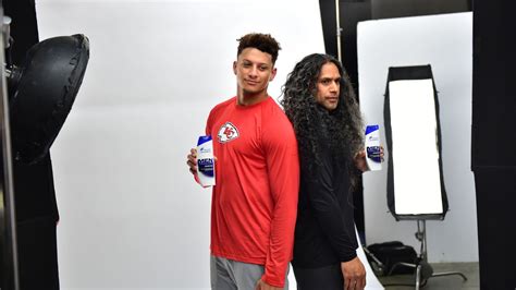 Watch Patrick Mahomes New Commercial With Troy Polamalu