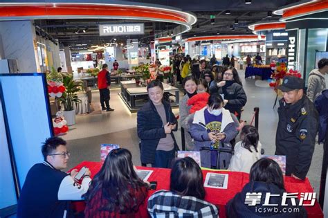 组图 长沙京东MALL开业 图片 长沙晚报网