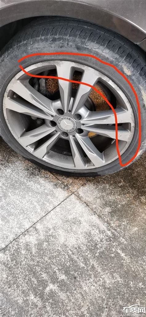 北京奔驰E级倍耐力轮胎鼓包轮毂生锈腐蚀 车质网