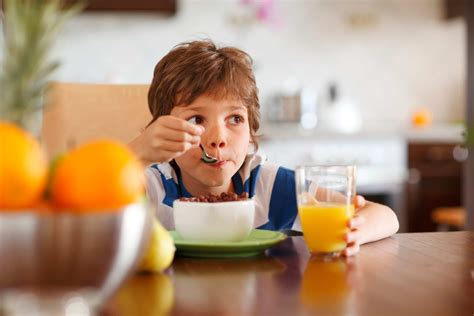 Prise Du Petit Déjeuner Chez Lenfant Et Ladolescent Cerin