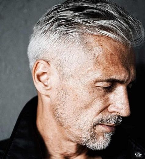 35 Short Hairstyles For Thinning Crown Jeffruiyang