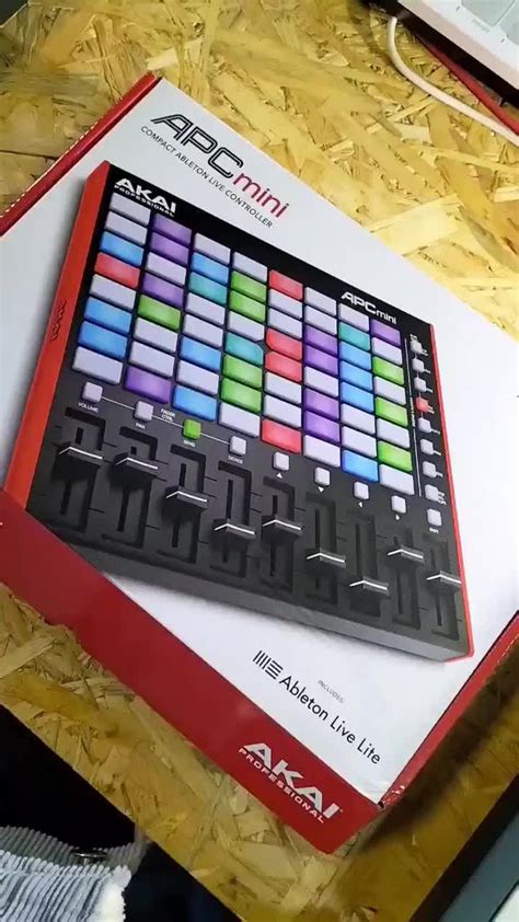 Akai Professional Apc Mini Mk Controlador Midi Usb Color Negro Envío gratis