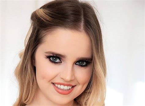 Codi Vore Strapon Age Height Weight Net Worth Boyfriend