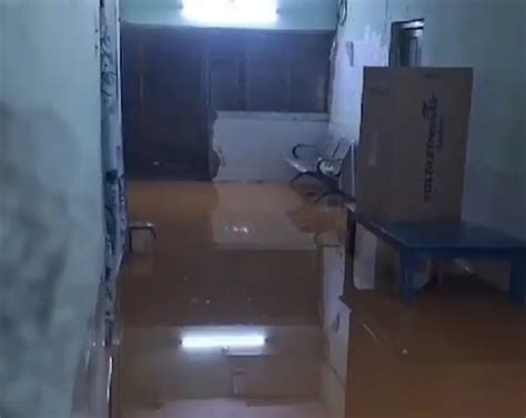 Heavy Rain Floods Mgm Medical College Hostel Jamshedpur The Avenue Mail