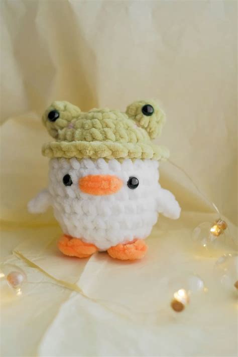 Уточка в шапке лягушки 🐸 Шапка Амигуруми Вязание