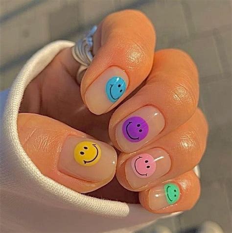 Uñas Diseño Carita Feliz Дизайнерские ногти Гелевые ногти Детские ногти
