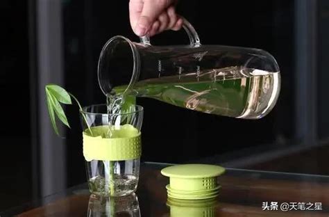 有的人喝完水就想尿，有的人喝很多也不尿呢？告訴你原因 每日頭條