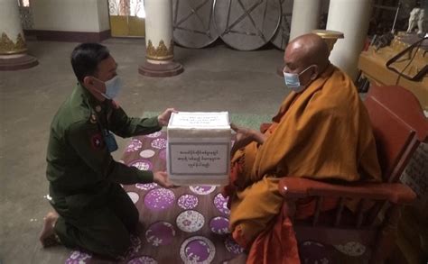 တပ်မတော် ကြည်း၊ ရေ၊ လေ မိသားစုများနှင့် စေတနာရှင်ပြည်သူများက ဆွမ်းဆန်တော်၊ ဆီ၊ ဆား၊ ပဲ ၊ ဆေး၊ အလ