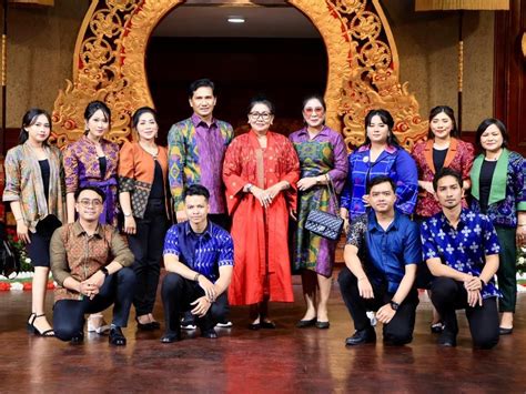 Ny Putri Koster Tutup Pameran IKM Bali Bangkit Tahap Tahun Baliilu