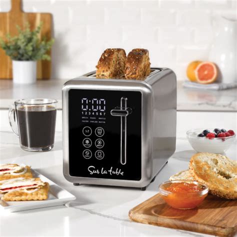 Touchscreen 2 Slice Toaster Sur La Table