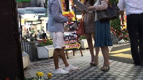 仲良し母娘ナンパ 友達みたいな雰囲気の親子にhなアンケートをお願いして禁断ギリギリの恥体験をさせる！蒲 139752人気av女優観察日記
