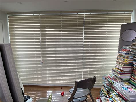 확장거실 이쁘게 아이보리 블라인드로~