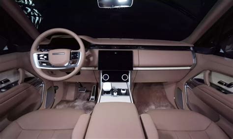 2024 Range Rover Autobiography P530 Sv Lwb Tourmaline Brown