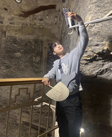 [잡담] 차은우 디올 직찍 보는데 진짜 귀공자 같다 인스티즈 Instiz 연예 카테고리