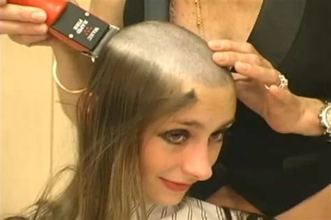 Pin By Don Amecho On Baldgurlz Shaved Head Women Bald Girl Hair